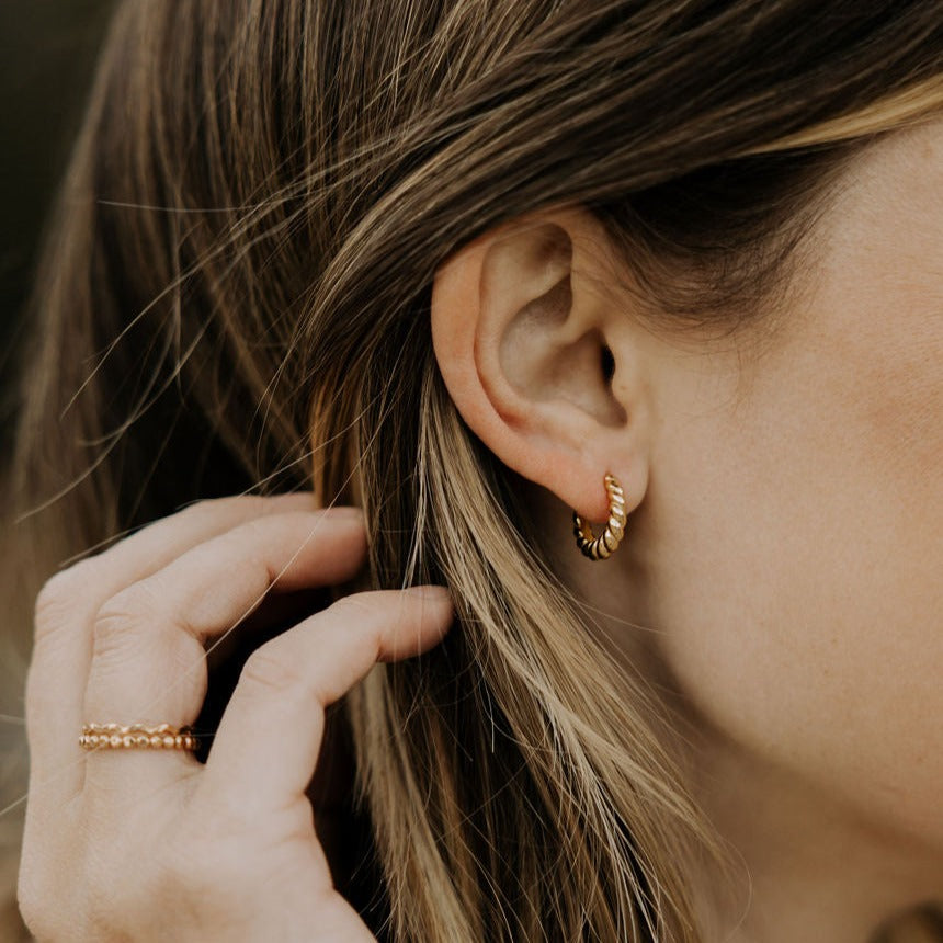 Brooklyn Twist Hoops – Mauve Jewelry Co.